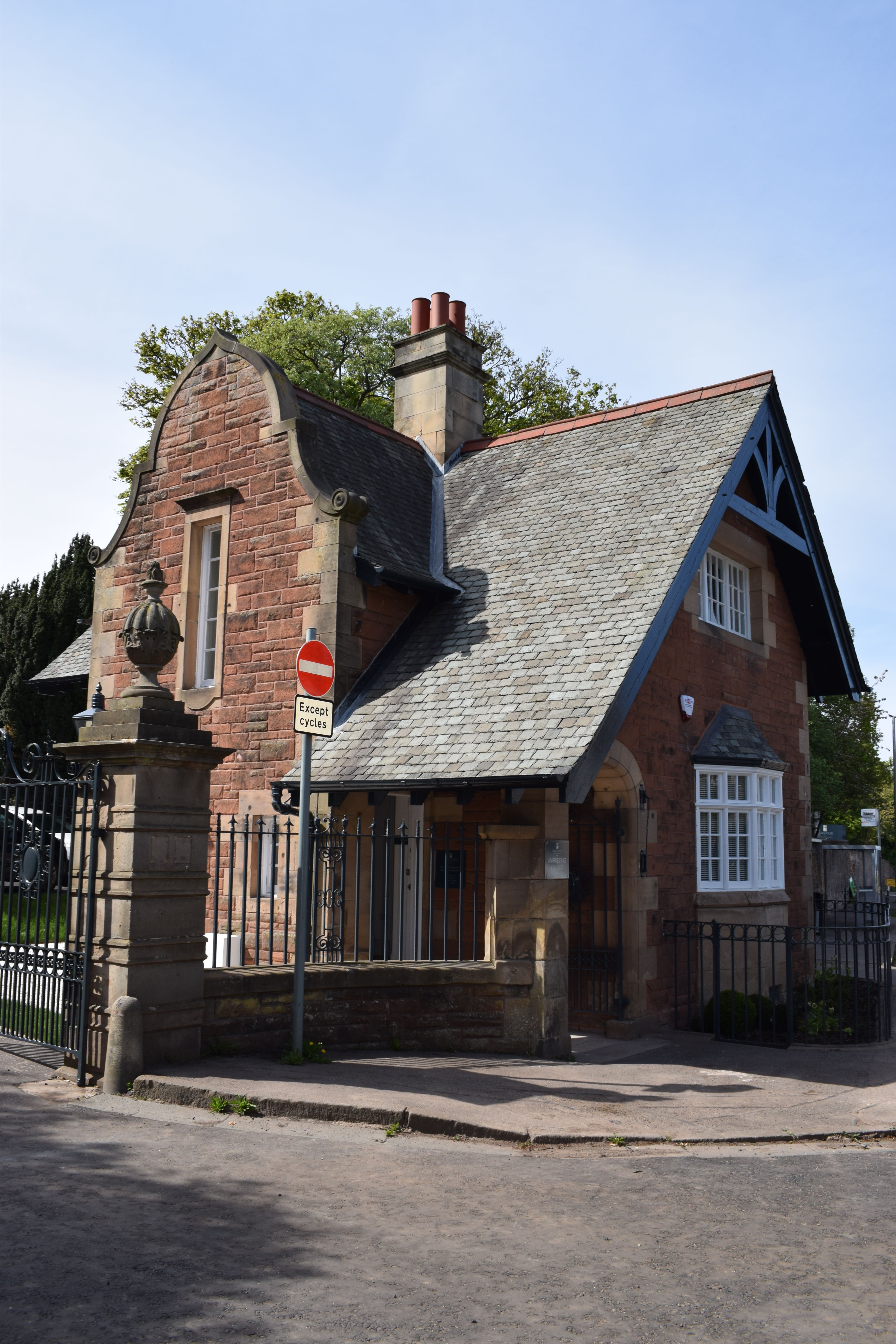 Marketing centre now open at Edinburgh's prestigious Craighouse ...